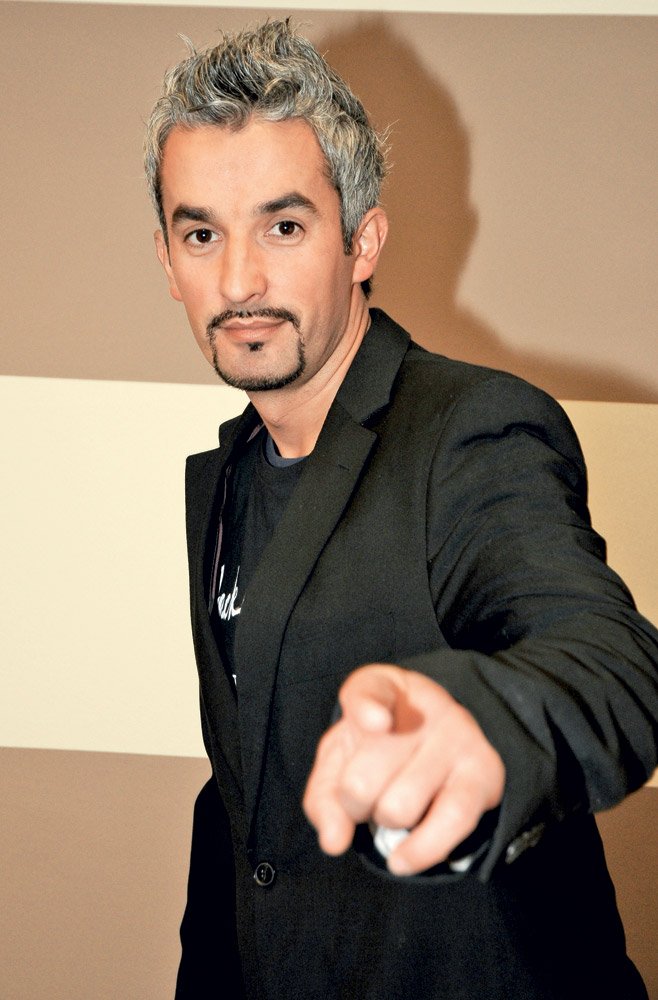 Gena Zeneli: Nani ne stoji ob strani - Govori.se