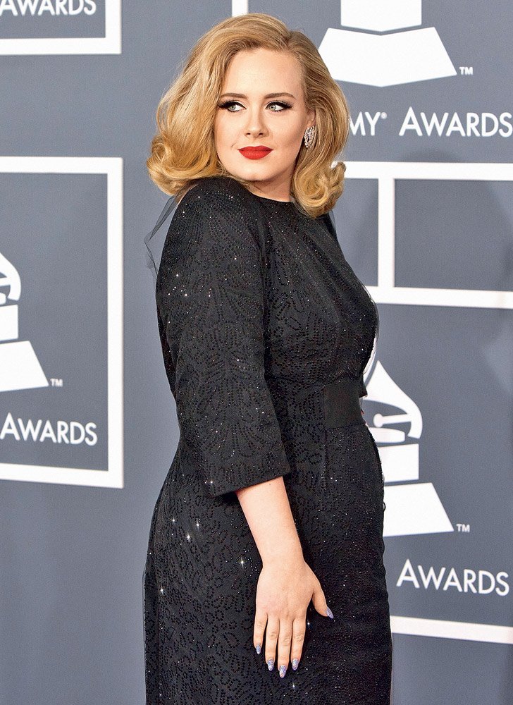 Adele: Rada kuha in seksa - Tuji trači - Govori.se