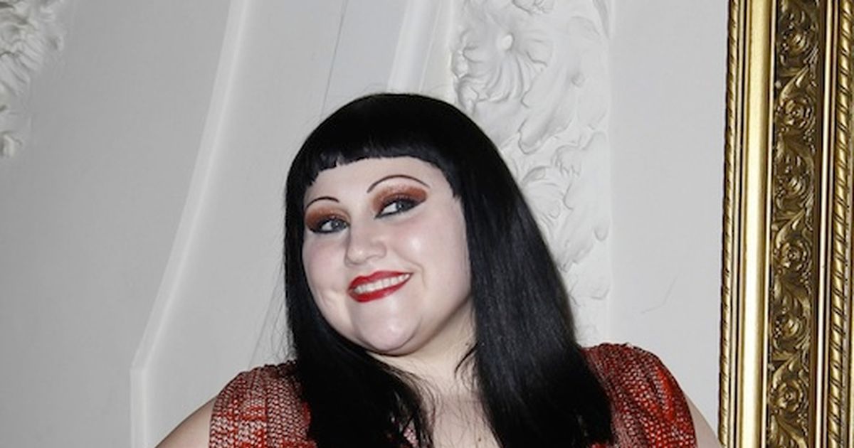 Gossip z "baročno" Beth so nazaj! - Govori.se