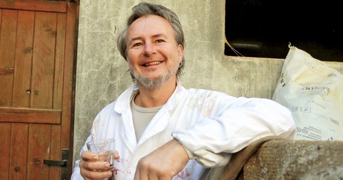 Artur Štern: Sekal bo prste - Domači trači - Govori.se