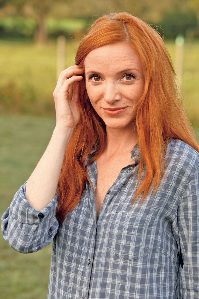 Mojca Mavec živi na Kosovu - Domači trači - Govori.se