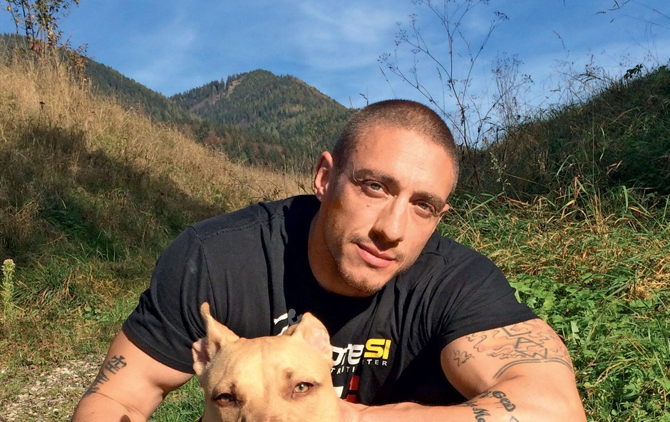 Denis Porčič strogo proti pasjim borbam - Ljubljenčki slavnih - Govori.se