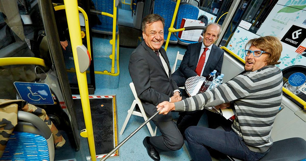 Tine Slabe v selfieju z Zoranom Jankovićem - Domači trači - Govori.se