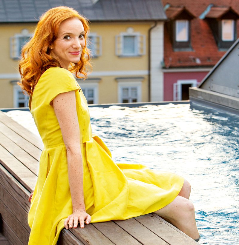 Mojca Mavec o vladarjih sveta - Domači trači - Govori.se