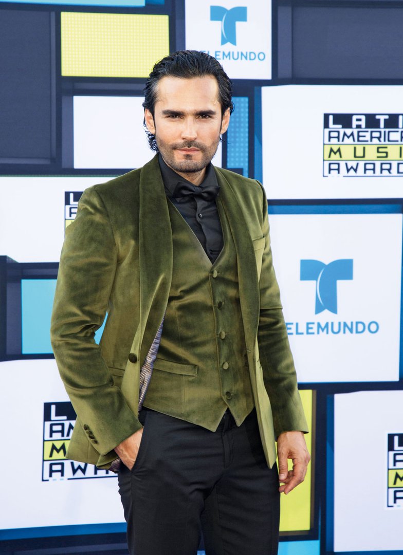 Igralec Fabian Rios je latino lomilec ženskih src - Govori.se