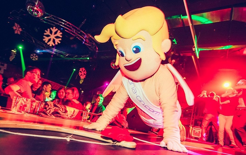 Največji zmenek na slepo v S-LOVE-niji 8: Escape Room! - Dogodki ...