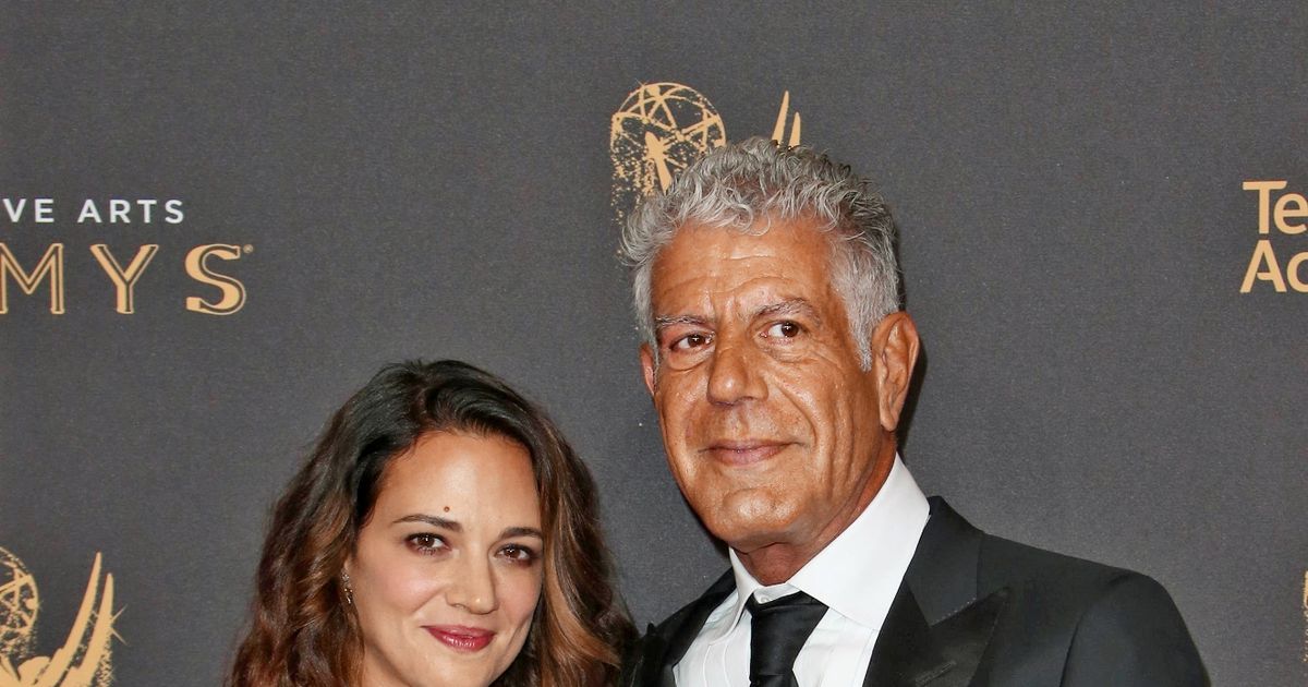 Kulinarični genij Anthony Bourdain je imel vsega dovolj! - Tuji trači ...