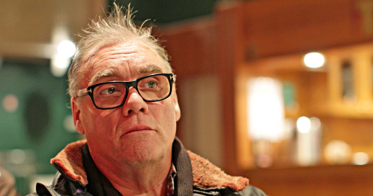 Boris Kobal se potem, ko so ga odpustili v Šentjakobskem gledališču ...