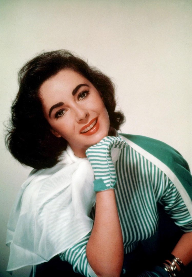 Rachel bo zaigrala Elizabeth Taylor - Govori.se