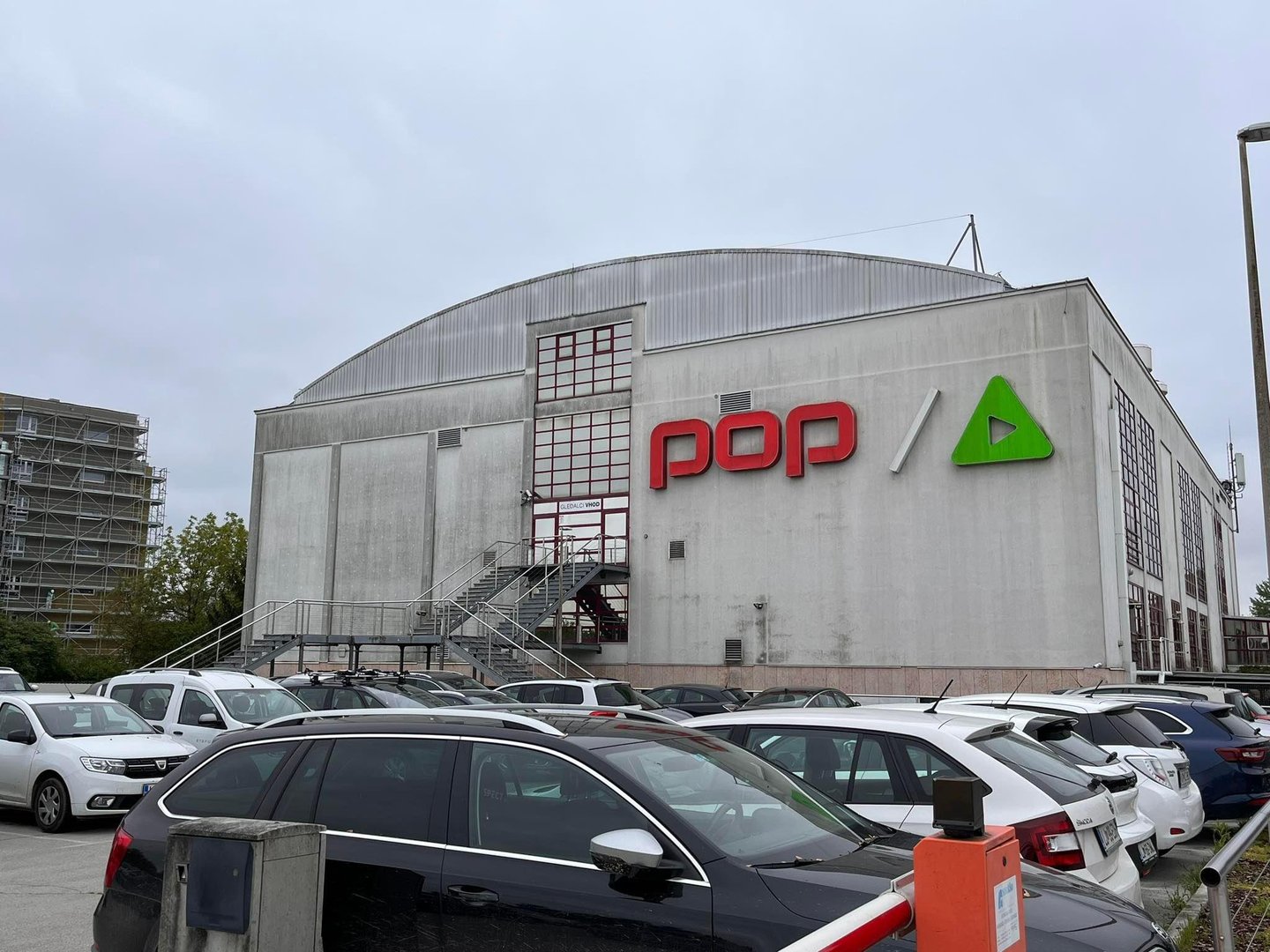 Kaj pa to?! S POP TV-ja odhaja tudi ta zelo znana voditeljica, marsikdo ...