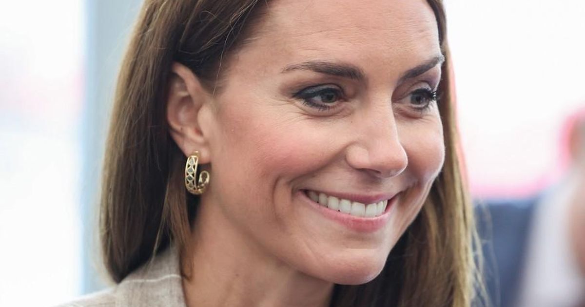 Kate Middleton je napovedala nov trend kavbojk za jesen 2023: Odlično ...