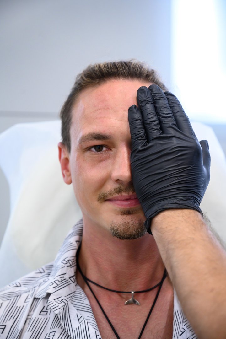 Luka Markus Štajer pri estetskem kirurgu: »Videz, predvsem na odru, je ...