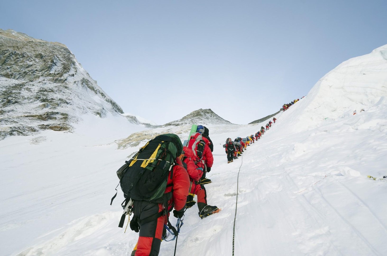 Plezalci na Mount Everest bodo morali s seboj imeti vrečke za iztrebke ...