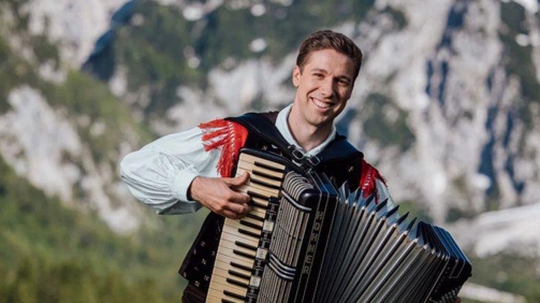 Avsenikov vnuk po razkritju o bolezni zdaj sporoča tole, jasno je, kako ...