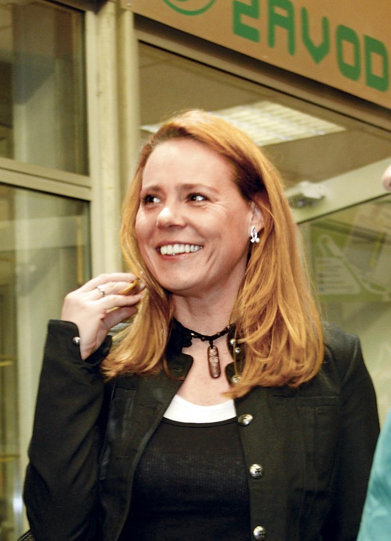 Se še spomnite nekoč znane novinarke Špele Predan? Včasih je kraljevala ...